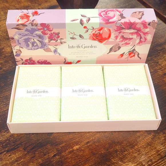 Mary Kay | Makeup | New Mary Kay Into The Garden Soap Set 3 Bars Smells ...